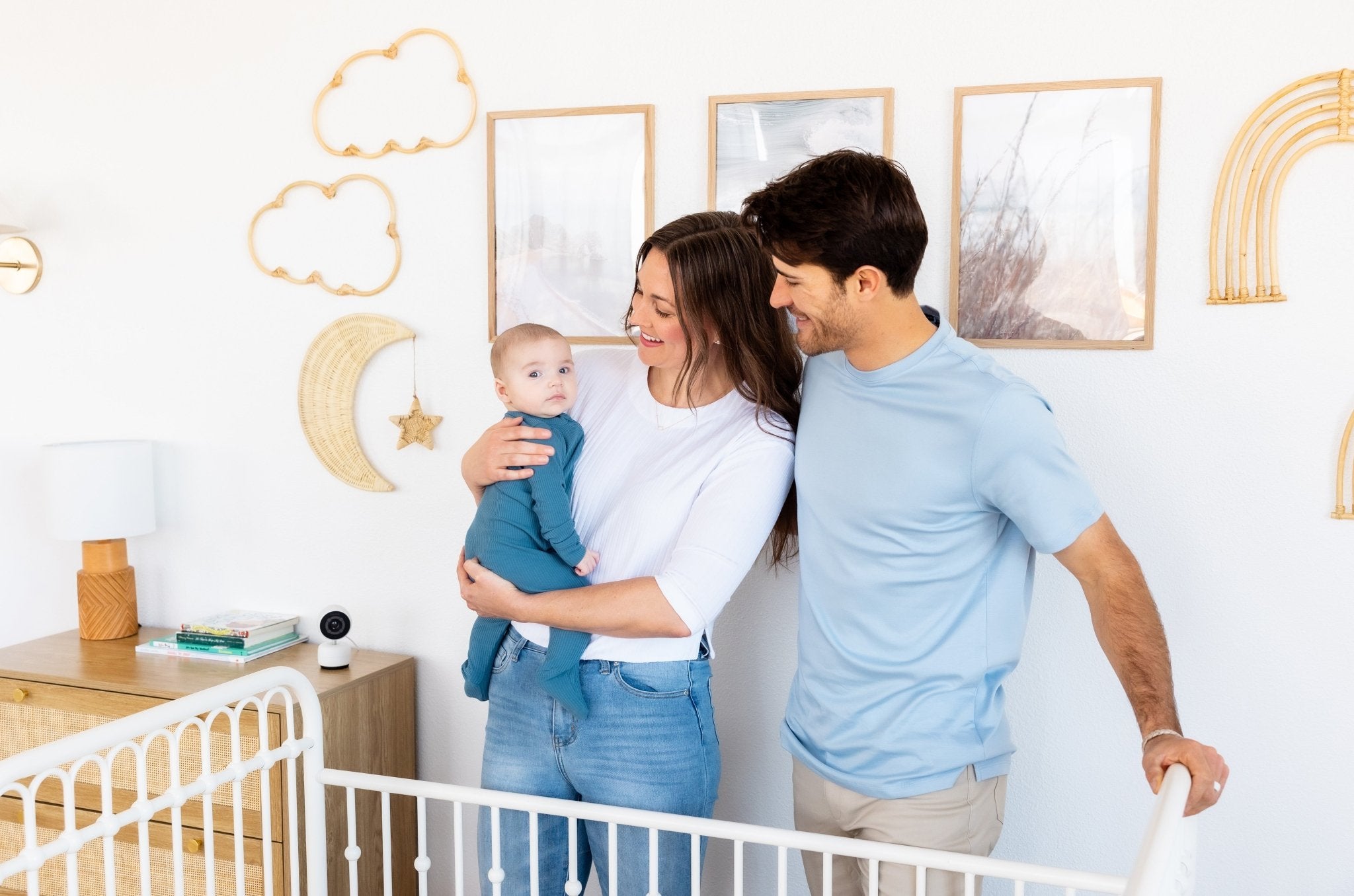 Why Do Babies Spit Up So Much? Normal Spit-Up Guide + Helpful Feeding ...